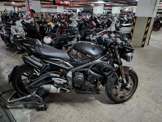Street Triple 765RS Carbon đen 1 chủ siêu keng - Muaban.net