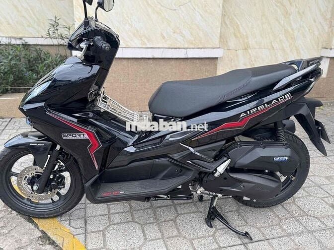 Honda Air Blade 125 4 val 2025 Đen 2100 km - Muaban.net