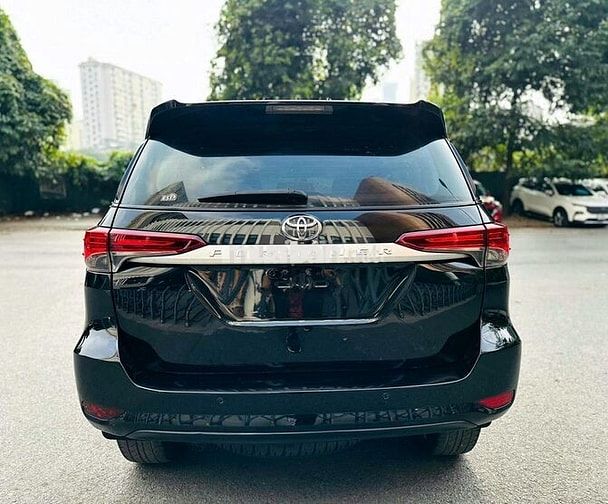 Toyota Fortuner 2020 2.4G Đen - Muaban.net