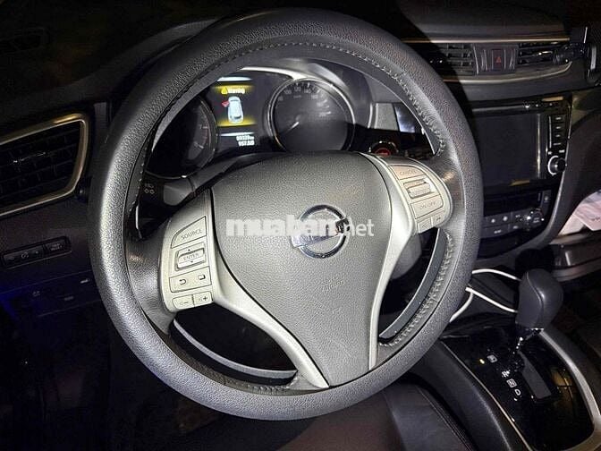 Nissan X-Trail Xanh oliu 7 chỗ - Muaban.net