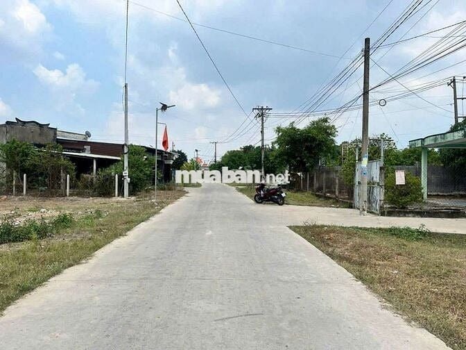 Đất 20 x 60m đường xe tải thông. Gần UBND xã Đức Hòa Thượng - Muaban.net