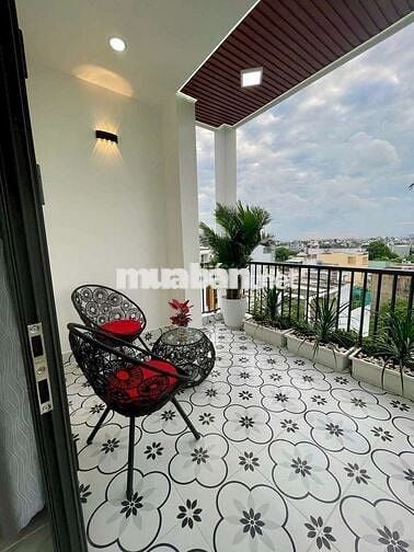 Siêu Phẩm 4,7m x 22m. 5 Tầng Thang Máy Đường Nguyễn Văn Quá. Ngay Chợ ...