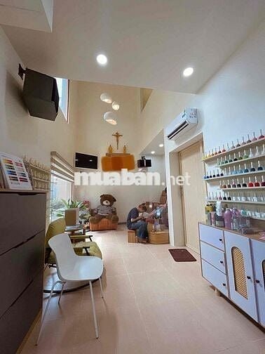 Hiếm! Linh Tây, 2 tầng, sát mặt tiền Tô Ngọc Vân, đường xe hơi 5.5m ...